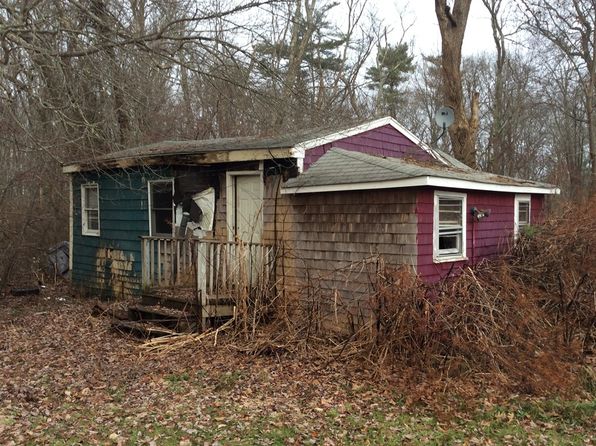 Halifax Real Estate - Halifax MA Homes For Sale | Zillow