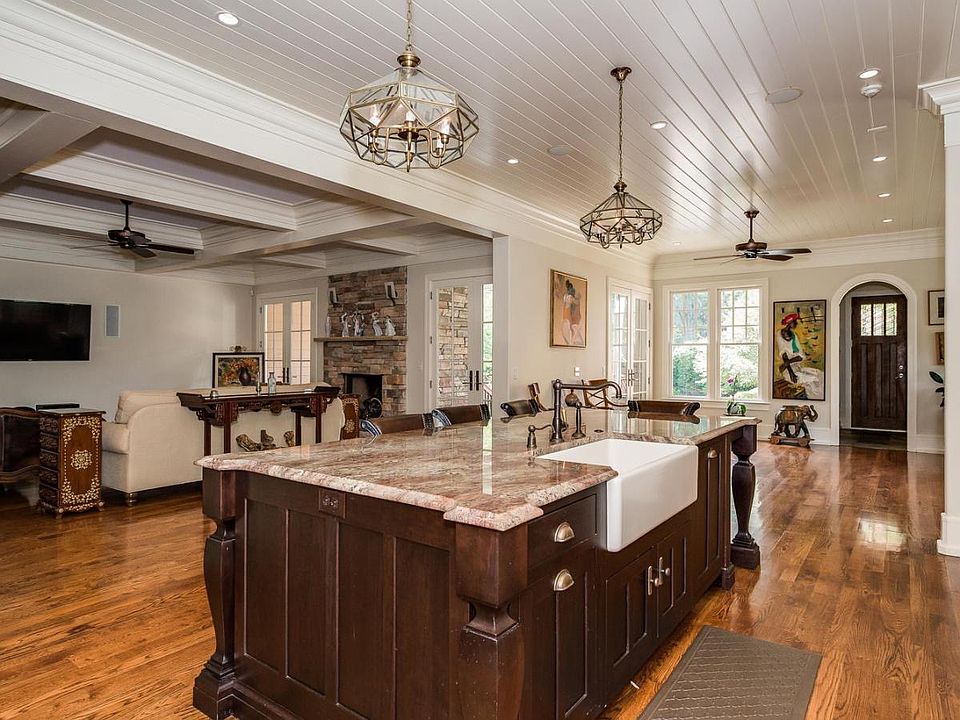 2418 Overhill Rd, Charlotte, NC 28211 | Zillow