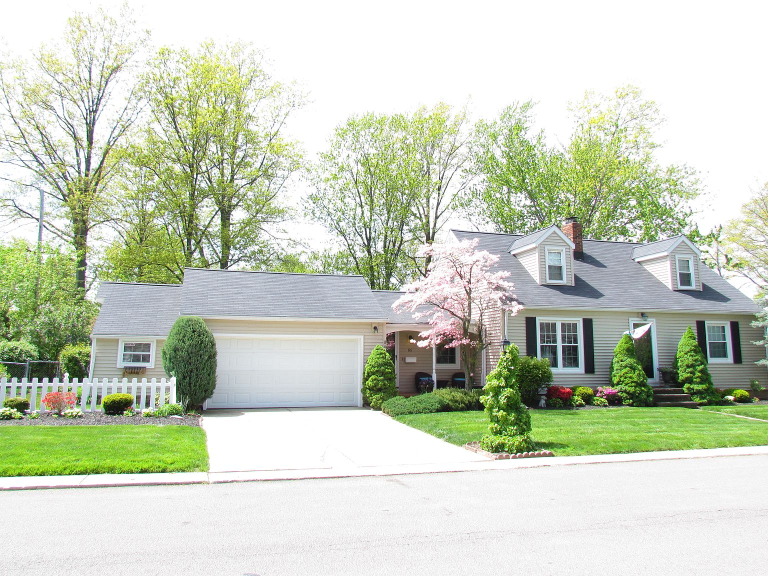 86 Maple Cliff Dr, Avon Lake, OH 44012 | Zillow