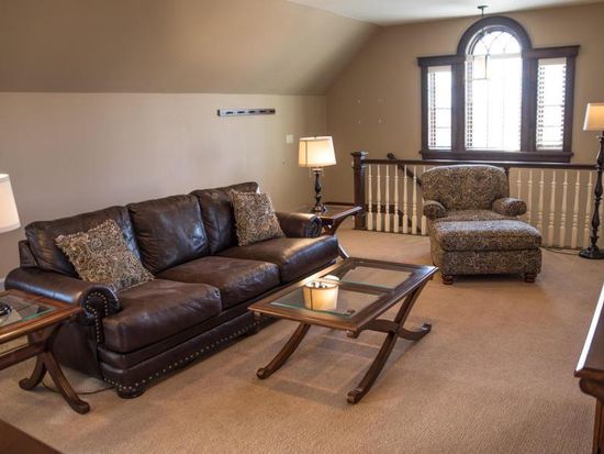 724 Woodridge Dr, Manitowoc, WI 54220 | MLS #1710183 | Zillow