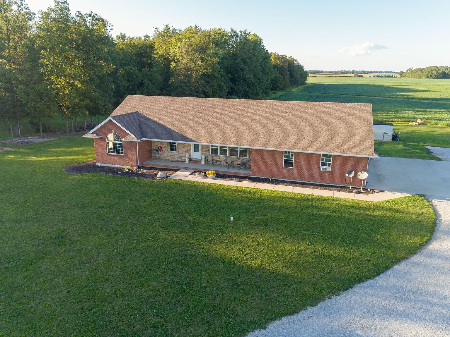 19701 Meranda Rd, Maplewood, OH 45340 | Zillow