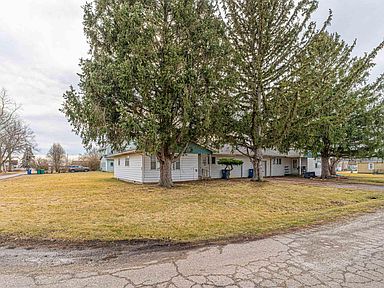 204 5th St, Armington, IL 61721 | Zillow