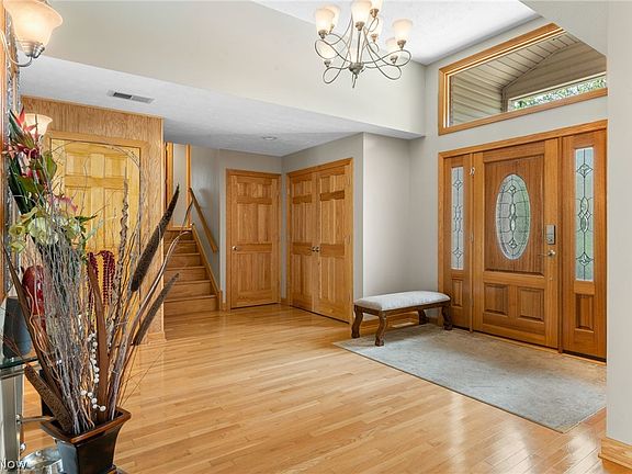 9445 Barr Rd, Brecksville, OH 44141 | MLS #5050085 | Zillow