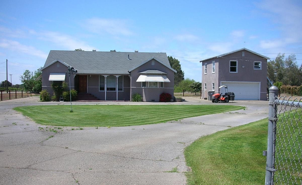 2293 N Hayes Ave, Fresno, CA 93723 | Zillow