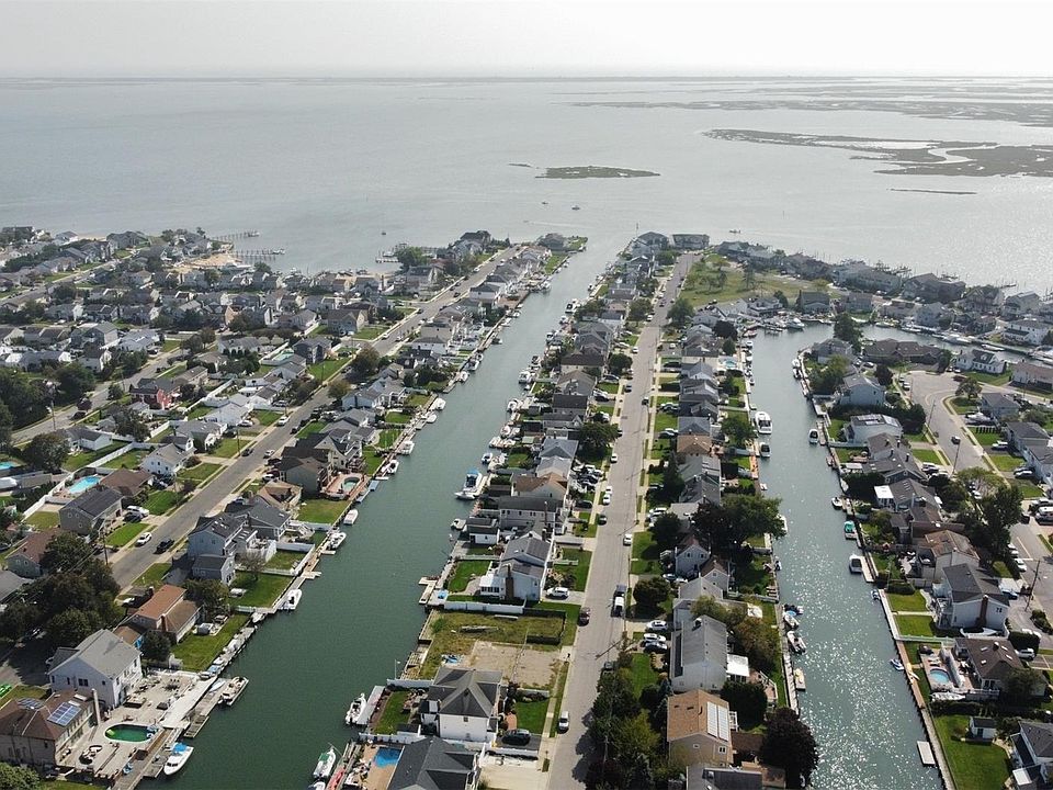 75 Forest Avenue, Massapequa, NY 11758 | Zillow