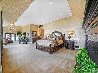 3 Harbor Is, Newport Beach, CA 92660 | Zillow
