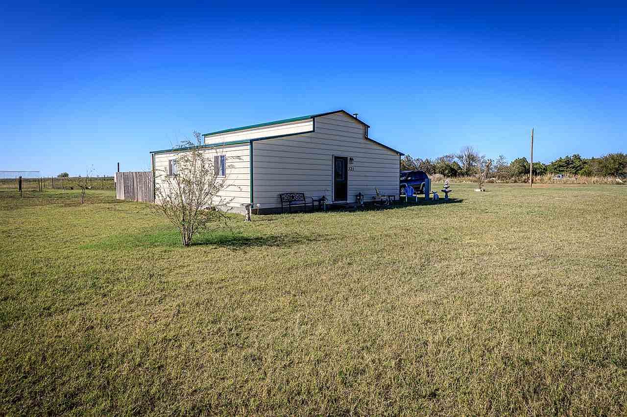 521 12th St, Randlett, OK 73562 | MLS #167459 | Zillow