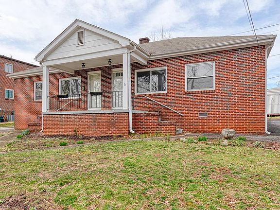 758 Maple St, Spartanburg, SC 29302 | Zillow