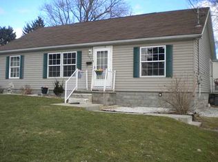 824 Emerson Ave, Farrell, PA 16121 | Zillow