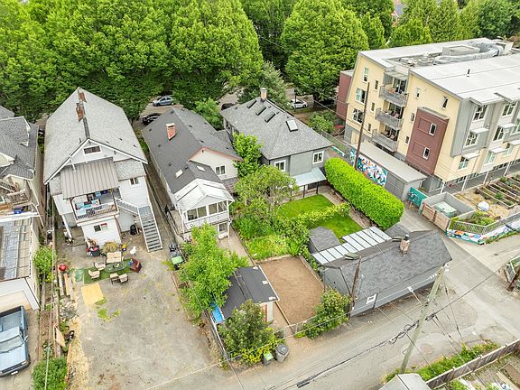 1850 E 1st Ave, Vancouver, BC V5N 1B1 | MLS #R3016051 | Zillow