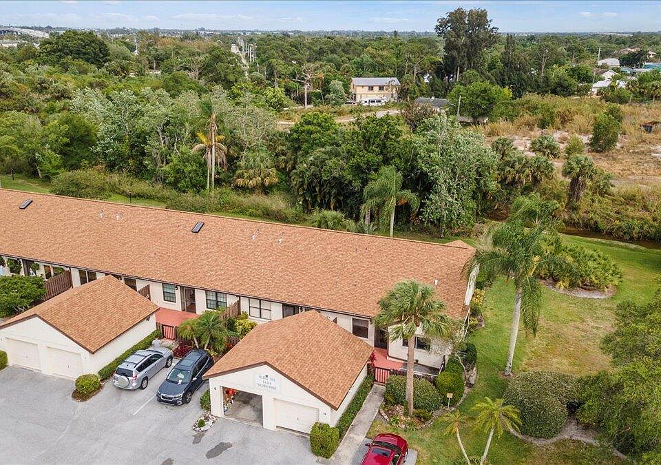 1484 SW Silver Pine Way #H2, Palm City, FL 34990 | Zillow