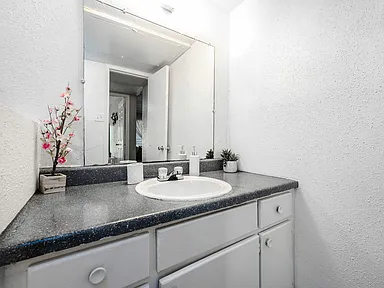Vista Del Rey Apartments - 4300 S Shaver St Houston TX | Zillow