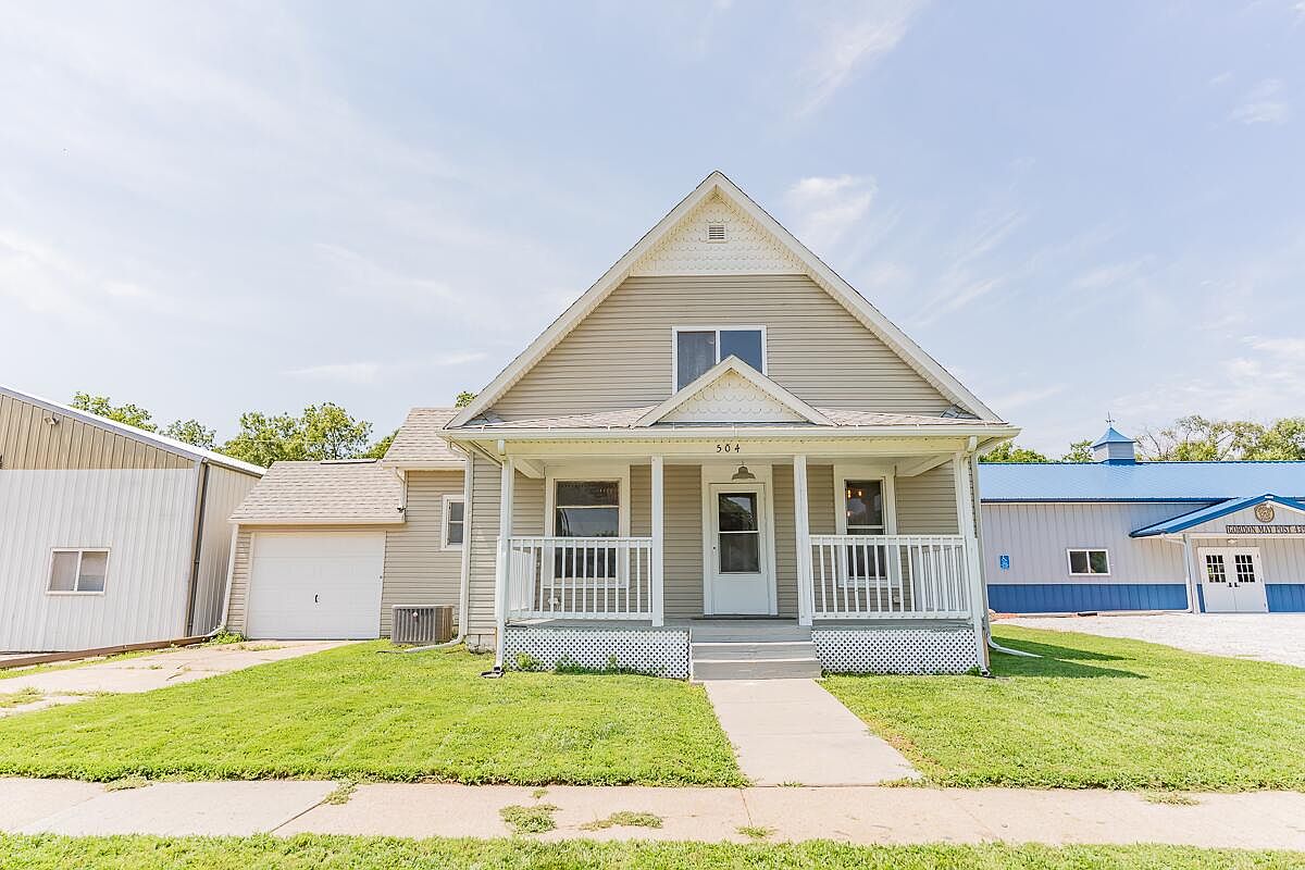 504 Main St, Silver City, IA 51571 | Zillow