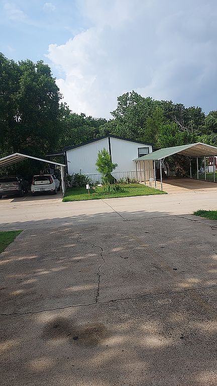 322 Filly Ct, Grand Prairie, TX 75050 | Zillow