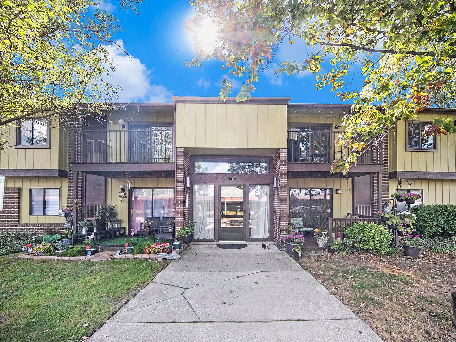 1471 E Chateau Vert St APT H, Ypsilanti, MI 48197 | Zillow