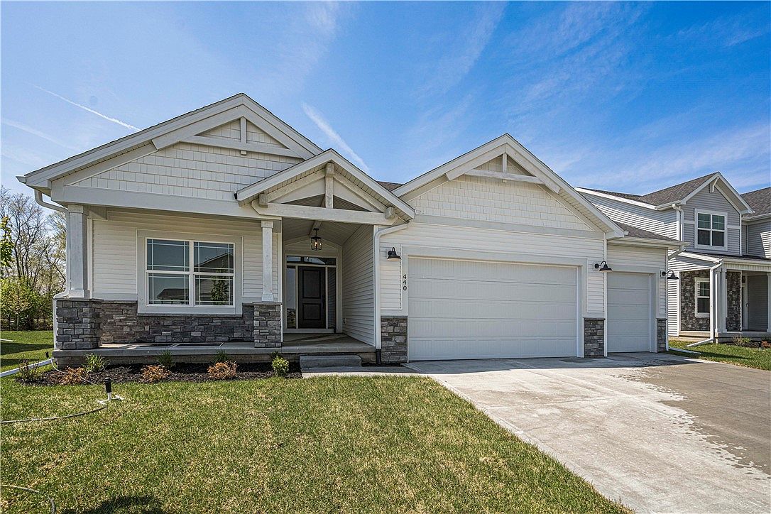 440 NW Georgetown Dr, Waukee, IA 50263 | Zillow