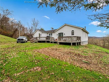 52 Homestead Rd, Lesage, WV 25537 | Zillow