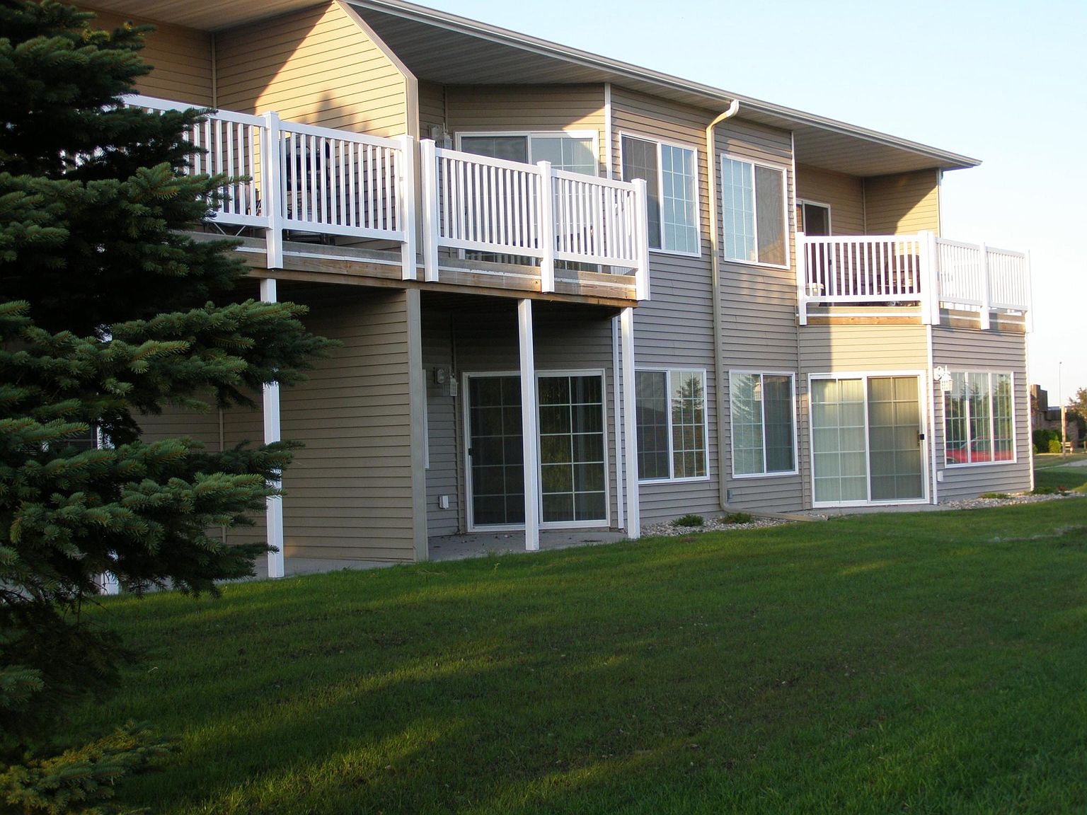 1266 Trail Ridge Rd #1266, Brookings, SD 57006 | Zillow