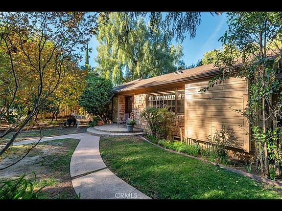 17302 Lassen St #A, Northridge, CA 91325 | Zillow