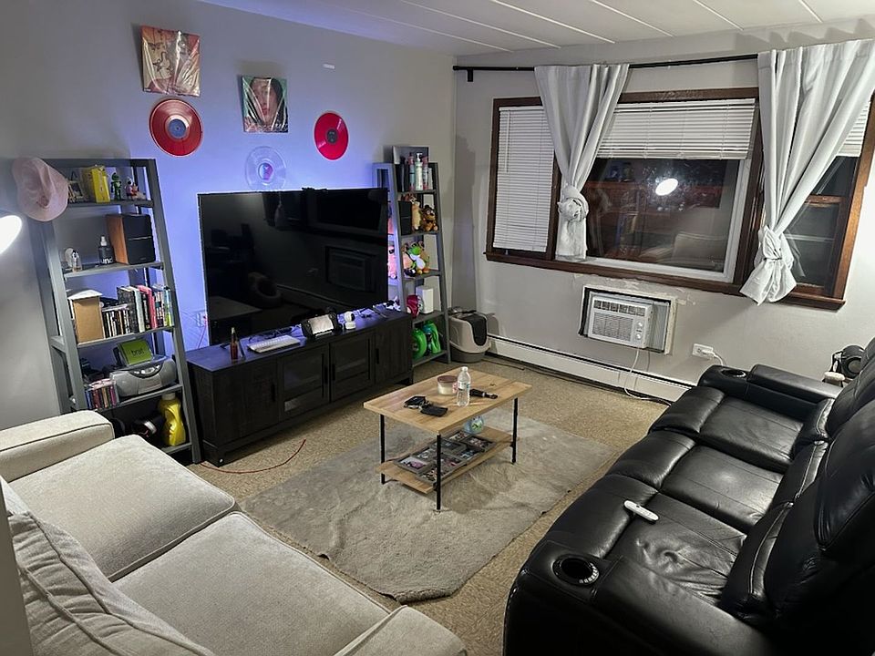 33rd Ave Apartments - 1123 N 33rd Ave Melrose Park IL | Zillow