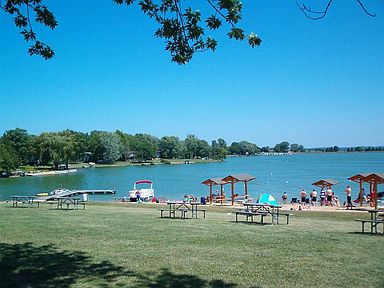 1748 Lake Summerset Rd, Davis, IL 61019 | Zillow