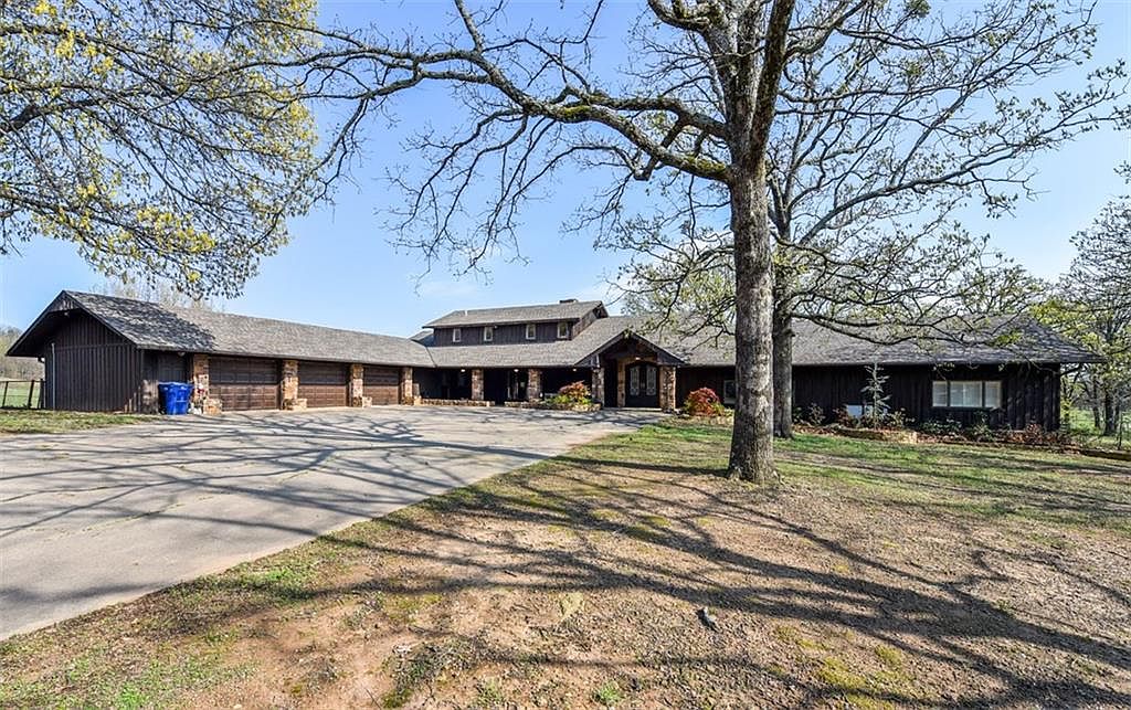 1001 Lake Loop, Muldrow, OK 74948 | Zillow