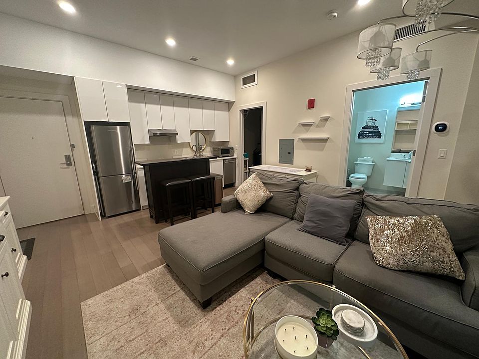 121 Portland St Boston MA | Zillow