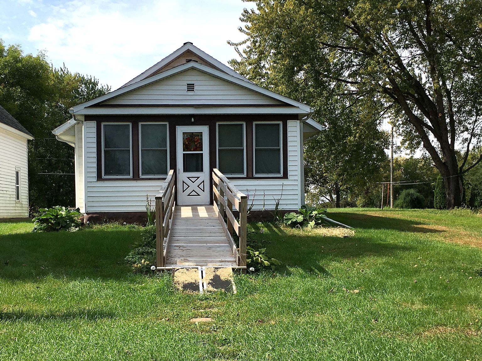 307 S Mill St, Elmore, MN 56027 | Zillow