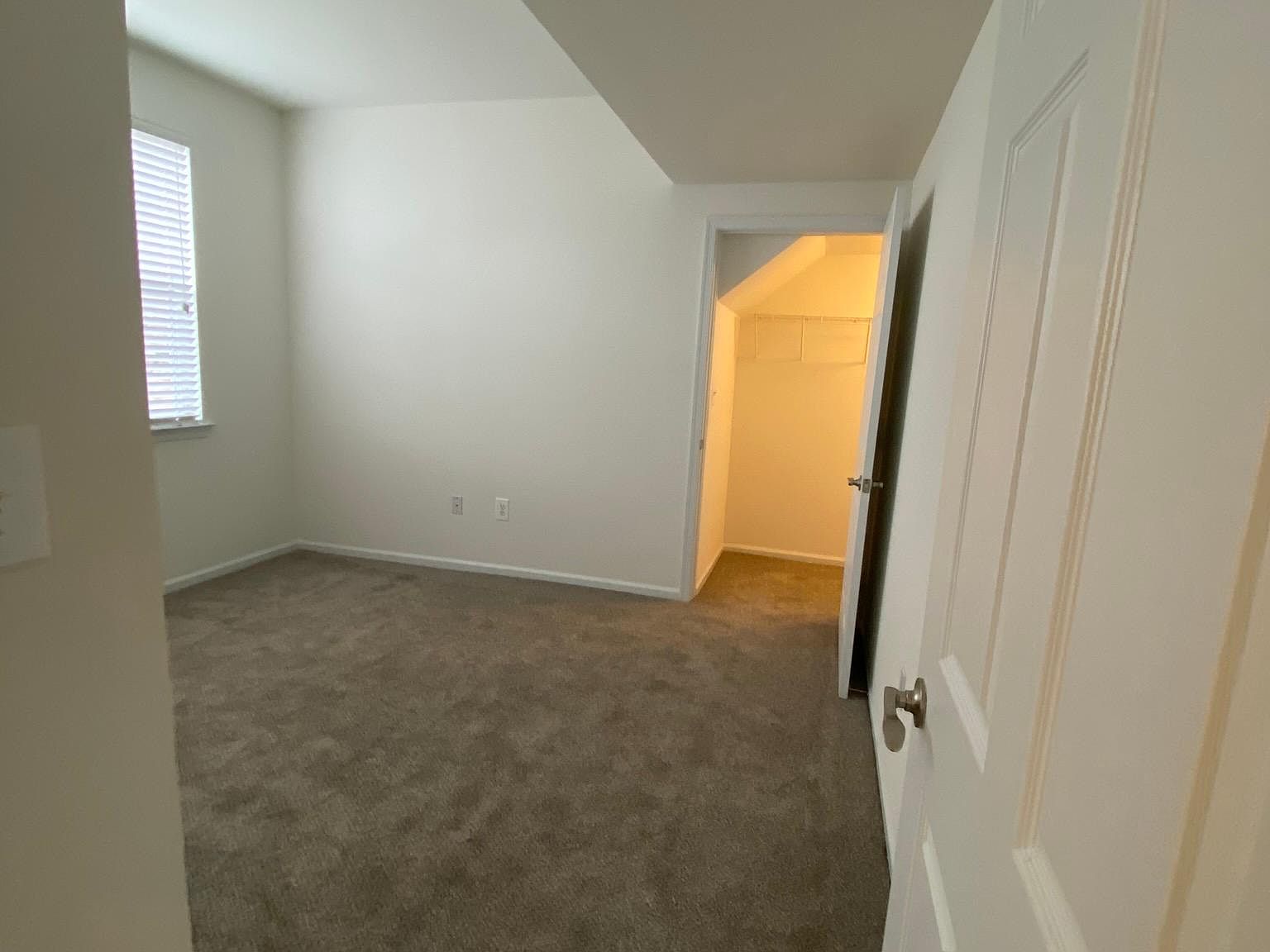 1107 Dickinson Ct #1107, Royersford, PA 19468 | Zillow