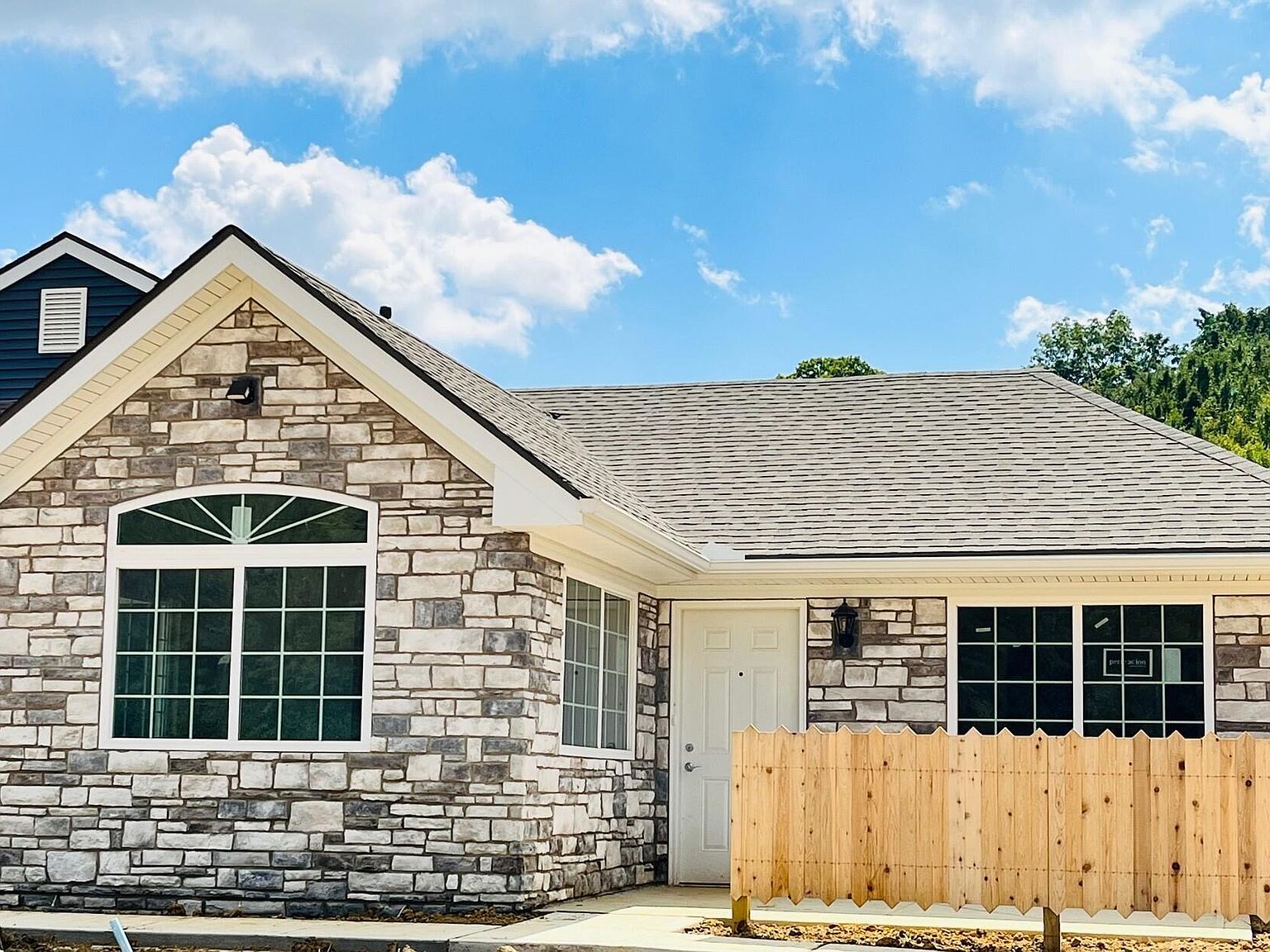 2100 Gold Medal, Springfield, OH 45503 | Zillow