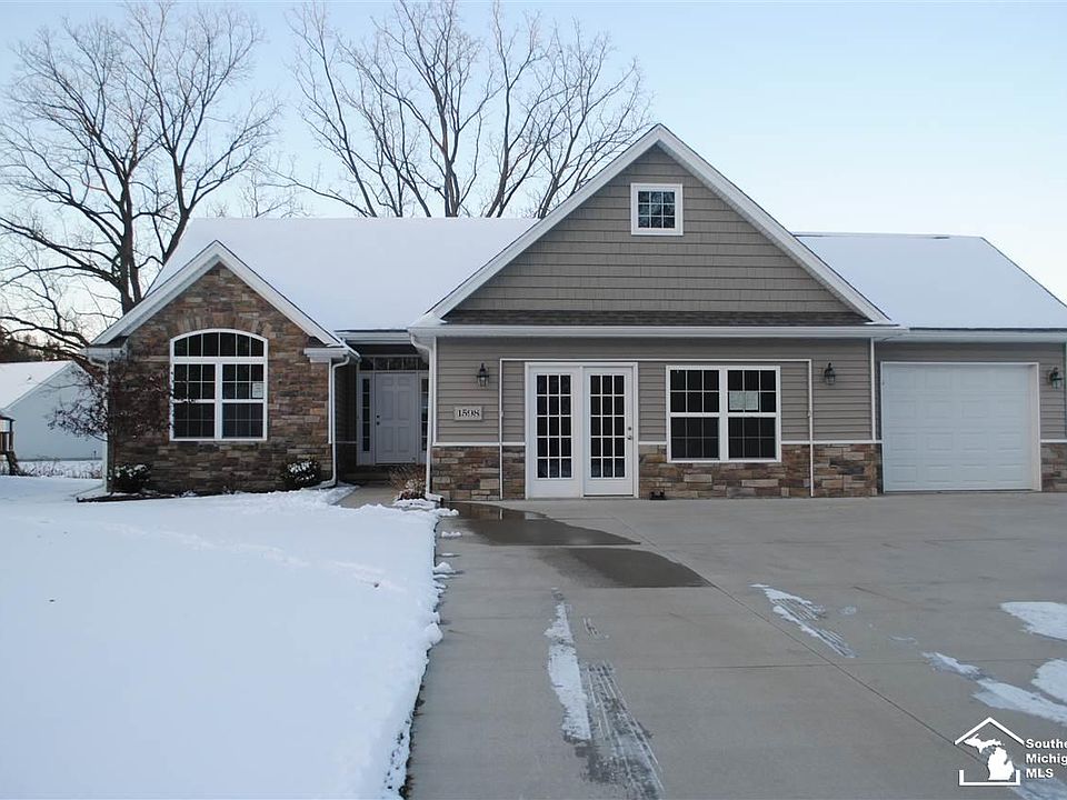 1598 Dean Rd, Temperance, MI 48182 | Zillow