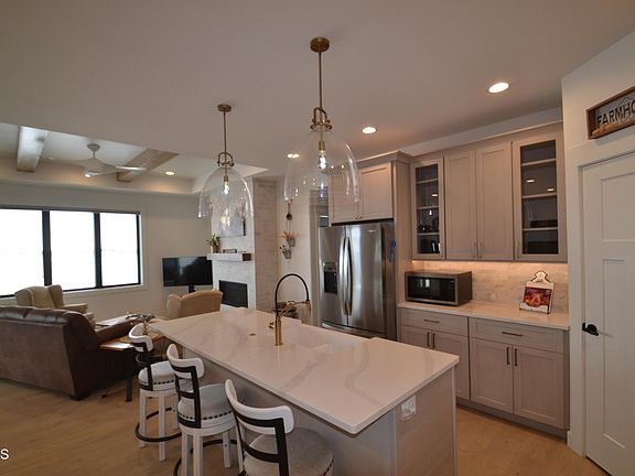 5809 Gold Dr, Bismarck, ND 58503 | MLS #4010093 | Zillow