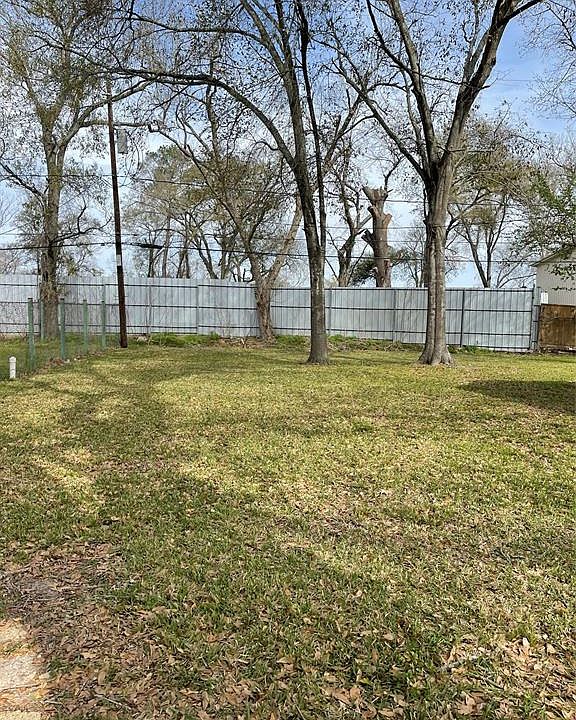 7605 Red Robin Ln, Houston, TX 77075 | MLS #39139907 | Zillow