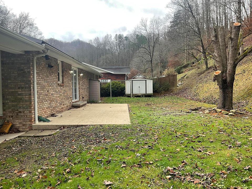 2614 Forest Hills Rd, Belfry, KY 41514 | Zillow