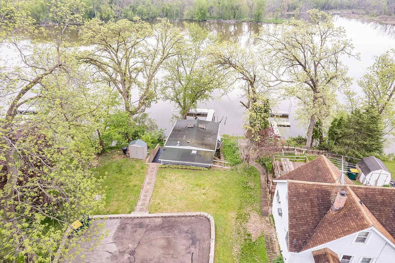 9672 Badger Heights, Edgerton, WI 53534 | Zillow