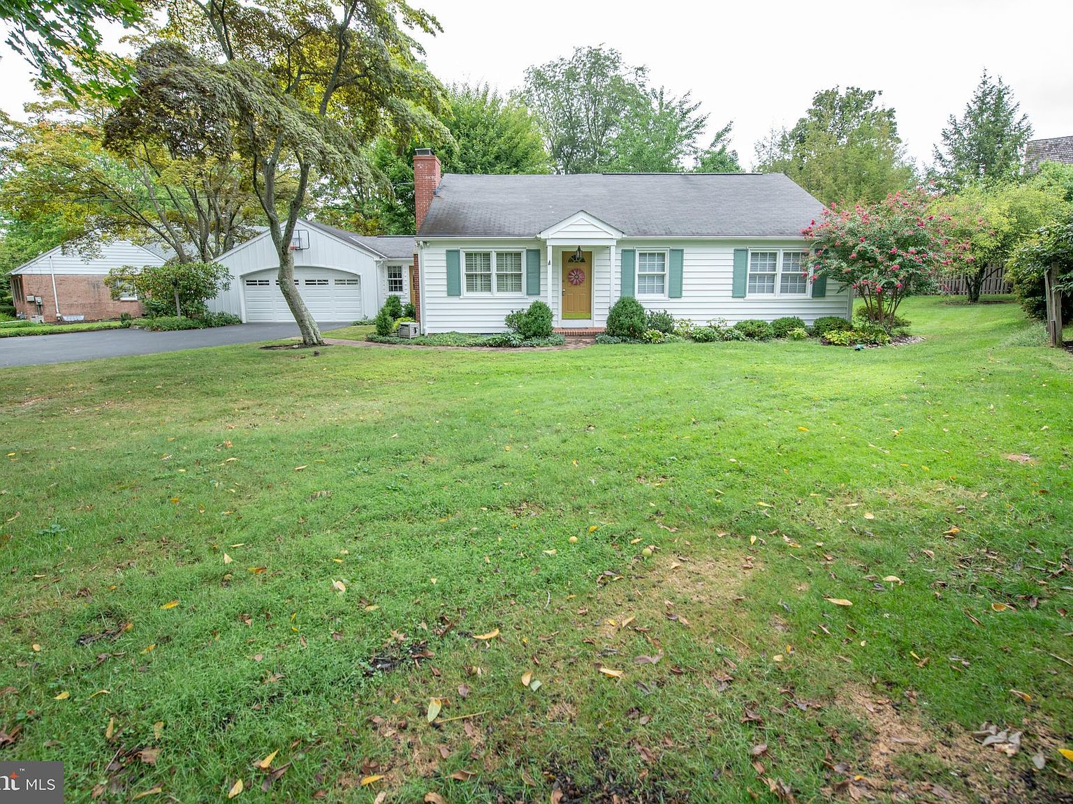 17 E Jefferson St, Newtown, PA 18940 | Zillow