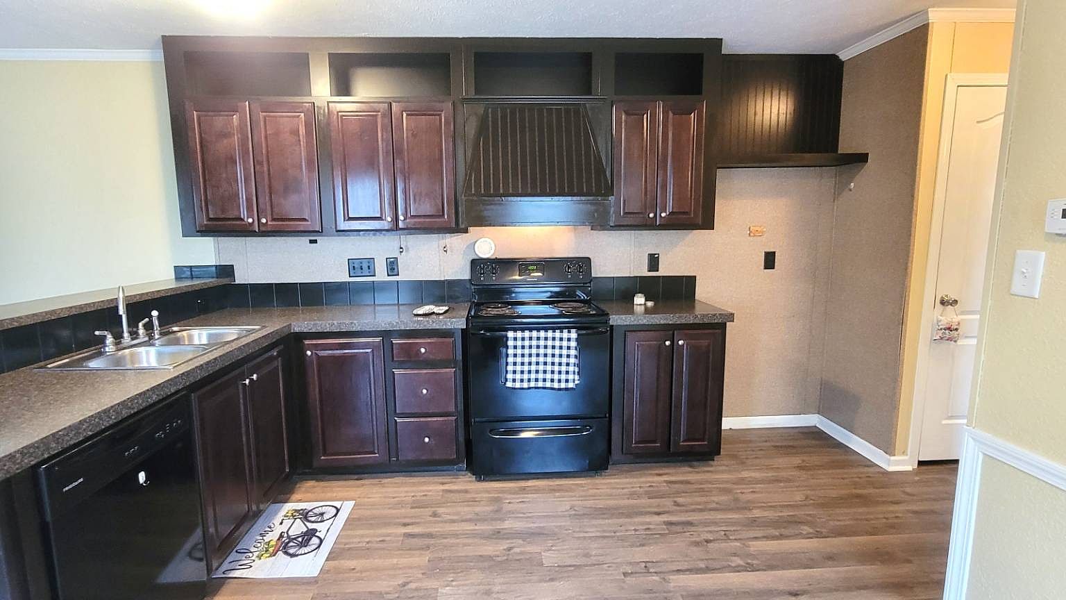 13979 Skyfrost Dr TRAILER 72, Dallas, TX 75253 | Zillow