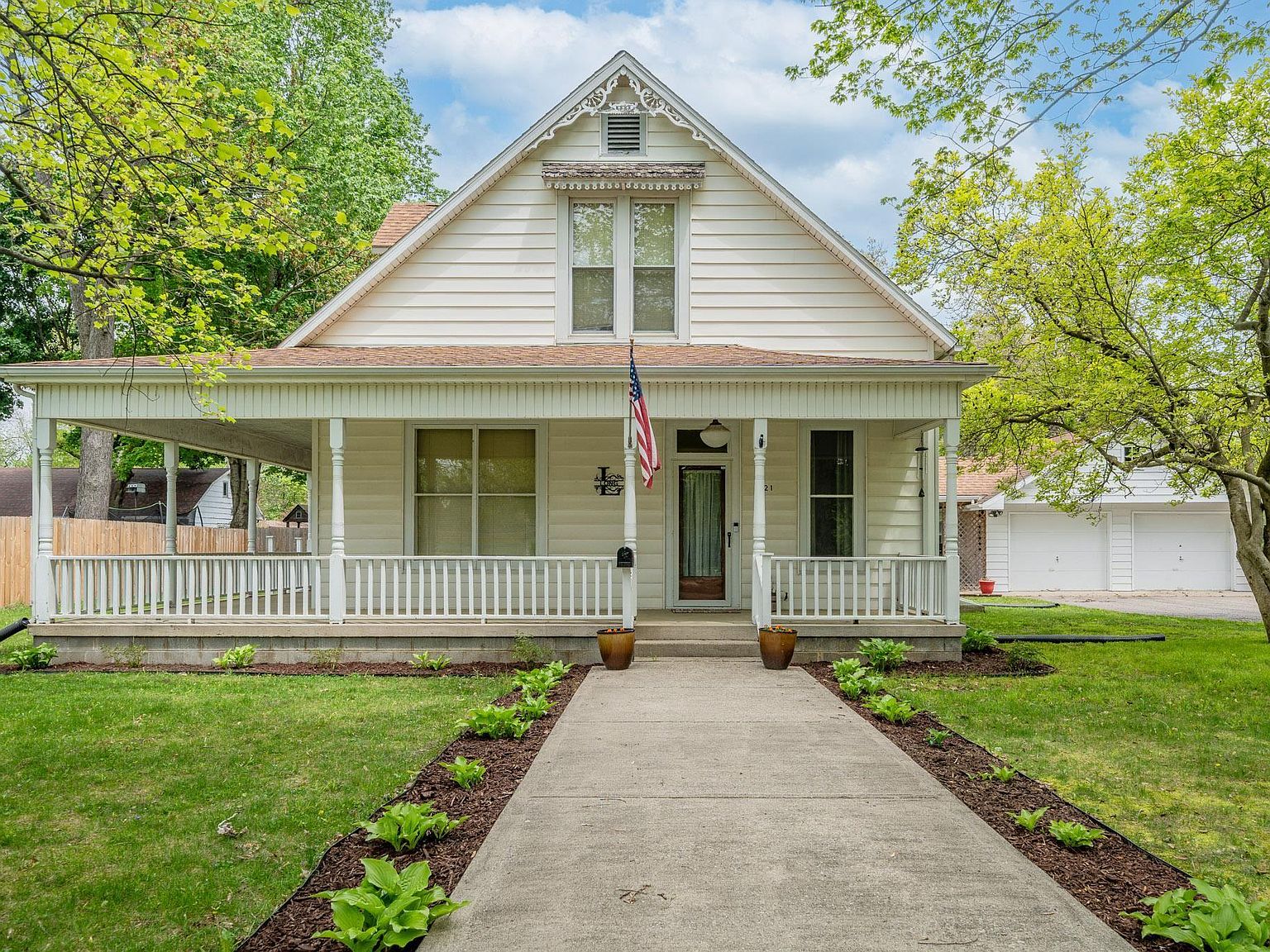 521 S Riverside Dr, Winamac, IN 46996 | Zillow