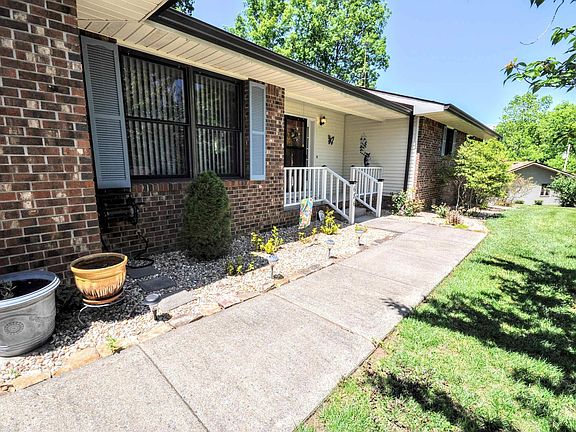 686 Jonathan Shores Rd, Benton, KY 42025 | Zillow