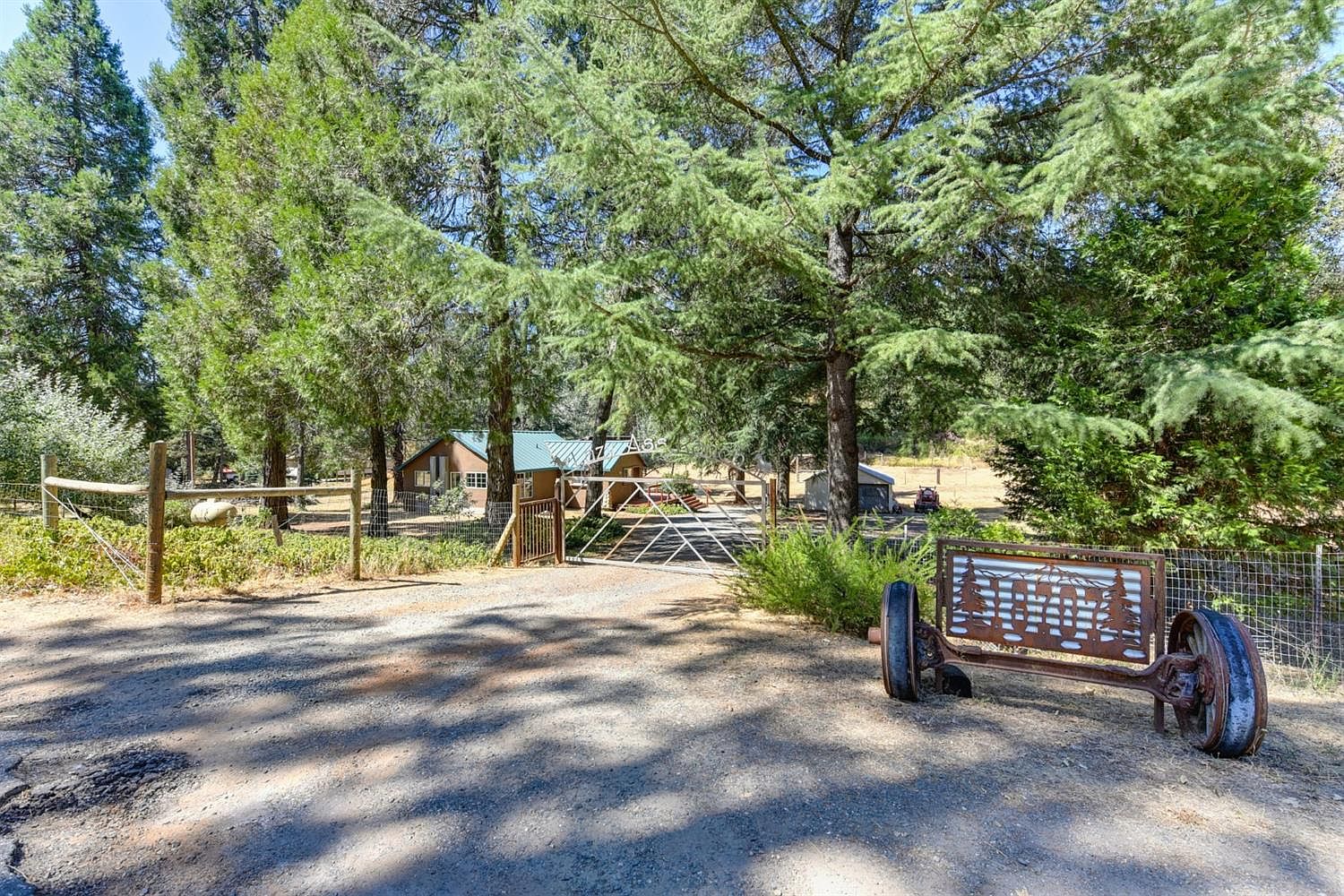 18707 Applegate Rd, Applegate, CA 95703 | Zillow