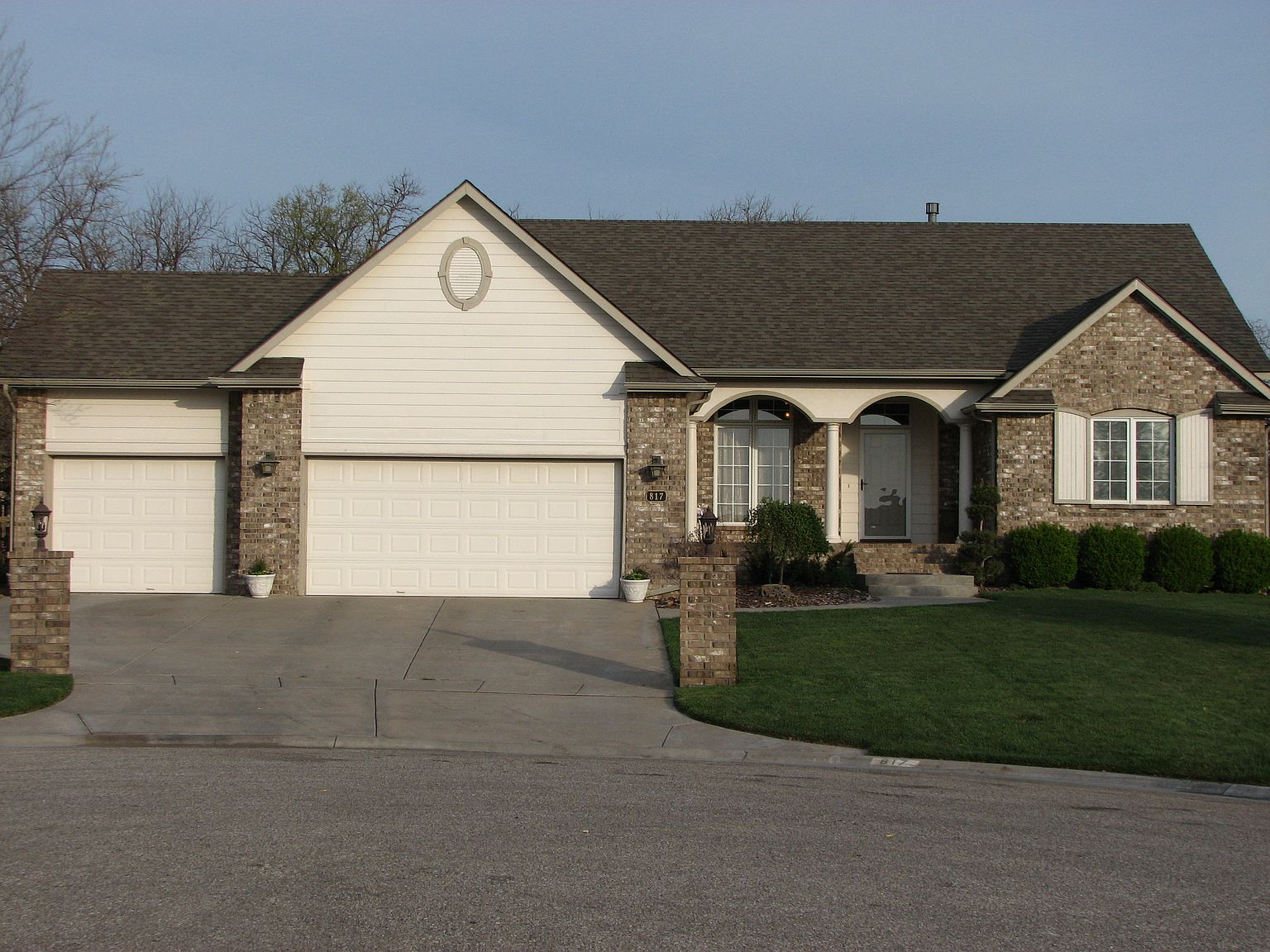 817 N Bracken Ct, Wichita, KS 67206 | Zillow