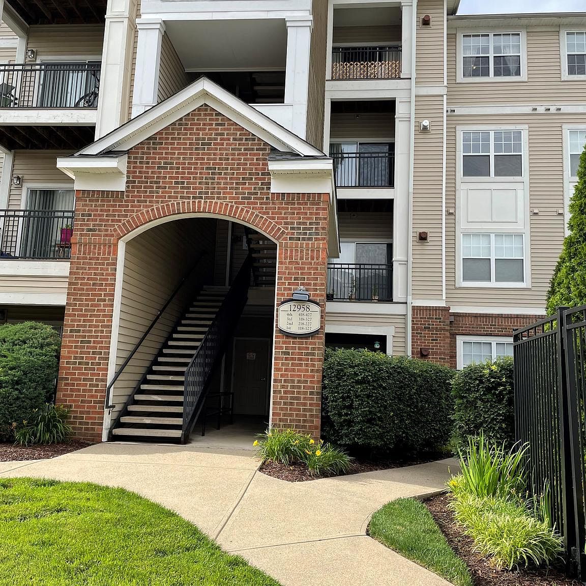 12956 Centre Park Cir APT 315, Herndon, VA 20171 | Zillow