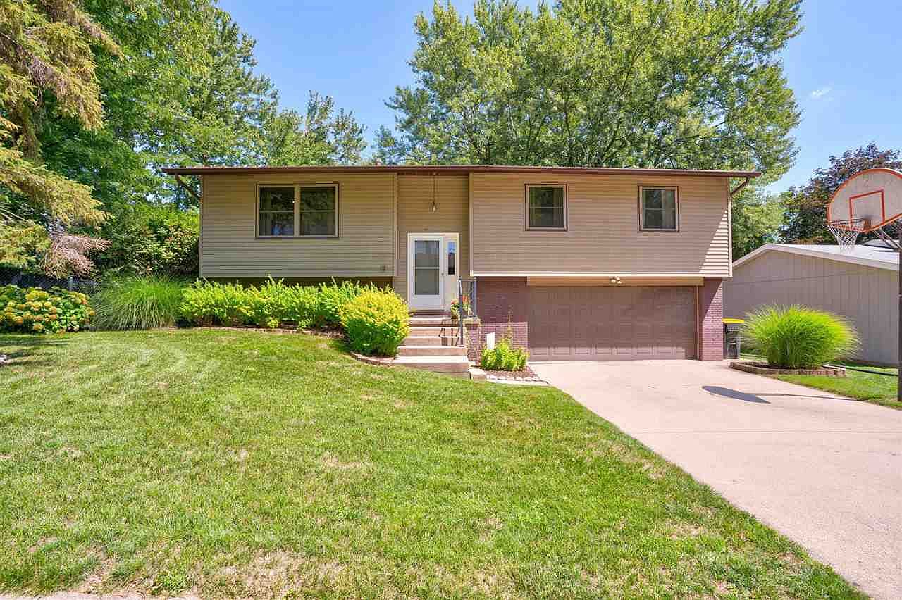 812 Keswick Dr, Iowa City, IA 52246 | Zillow