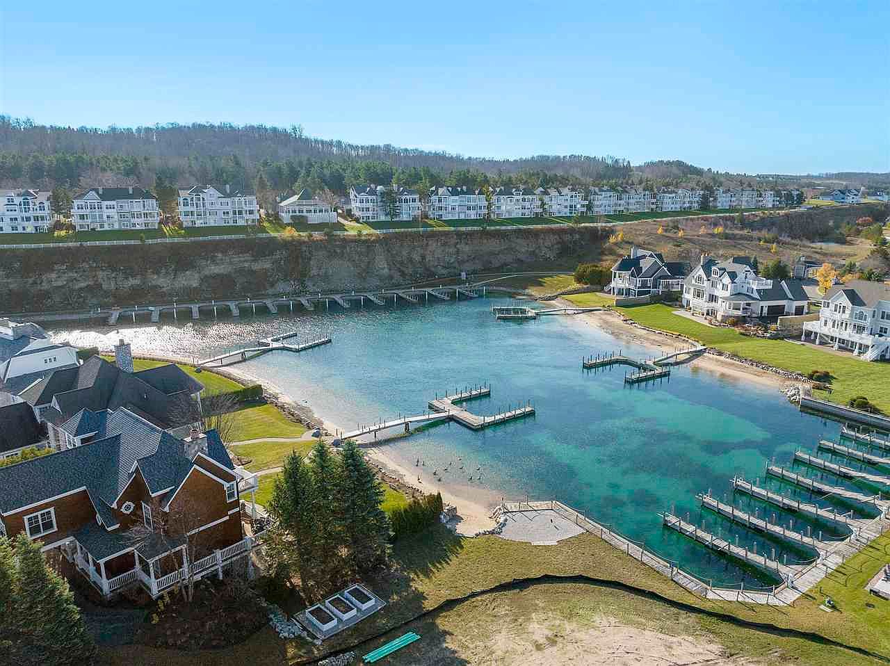 Village Harbor Dr UNIT 15, Petoskey, MI 49770 | MLS #472691 | Zillow