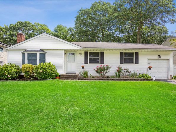 Holbrook Real Estate - Holbrook NY Homes For Sale | Zillow
