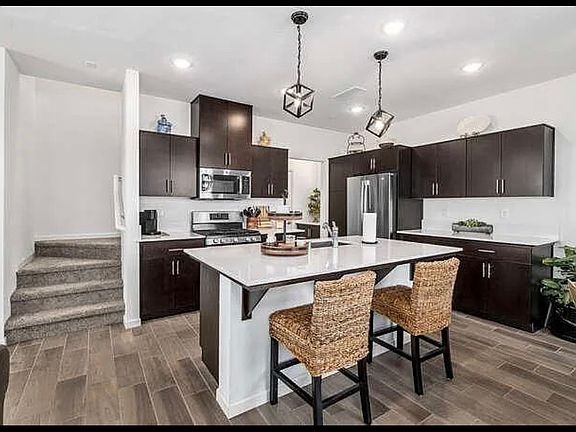 2045 N Perry Ln, Clovis, CA 93619 | Zillow