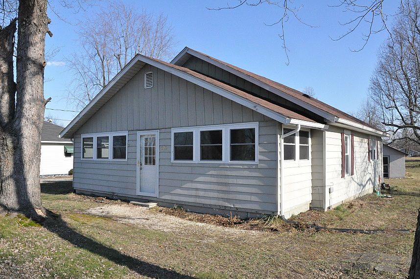 408 E Main St, Powderly, KY 42367 | Zillow
