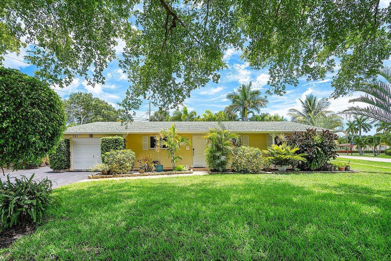 701 Gumtree Road, North Palm Beach, FL 33408 | Zillow