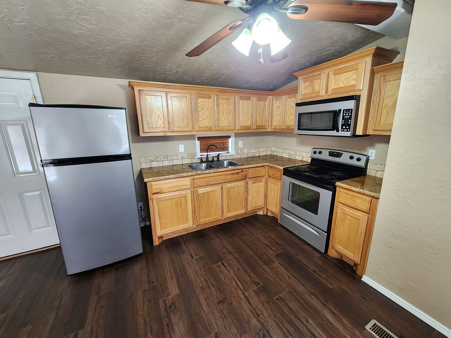 19043 County Road 1567, Ada, OK 74820 | Zillow