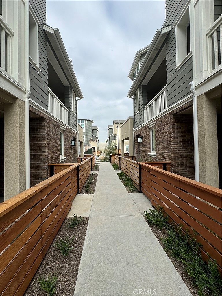 16434 Whittier Blvd UNIT 4, Whittier, CA 90603 | MLS #DW24121207 | Zillow